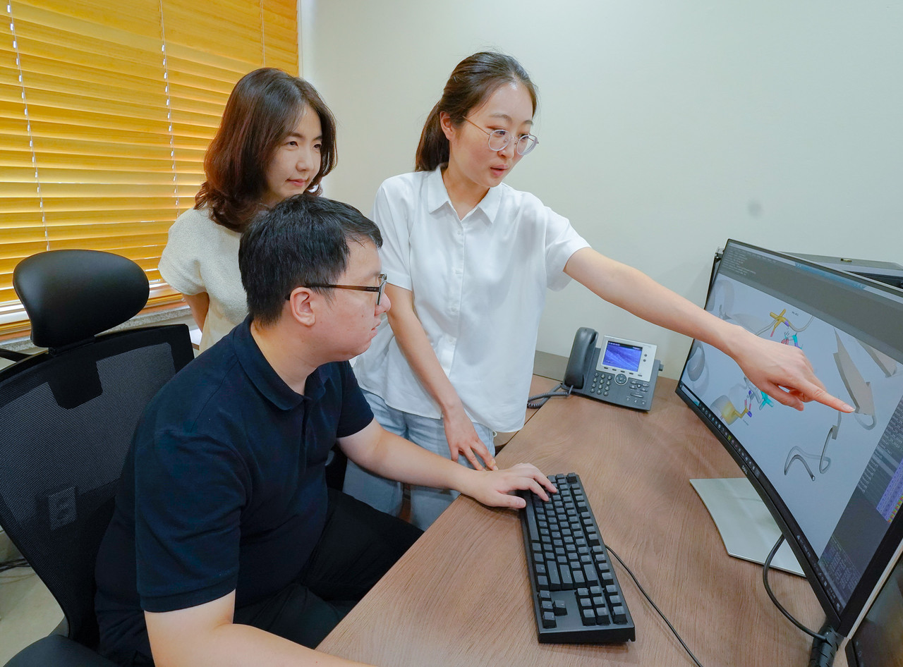 Gist 저분자 화합물 생성 Ai 플랫폼 개발