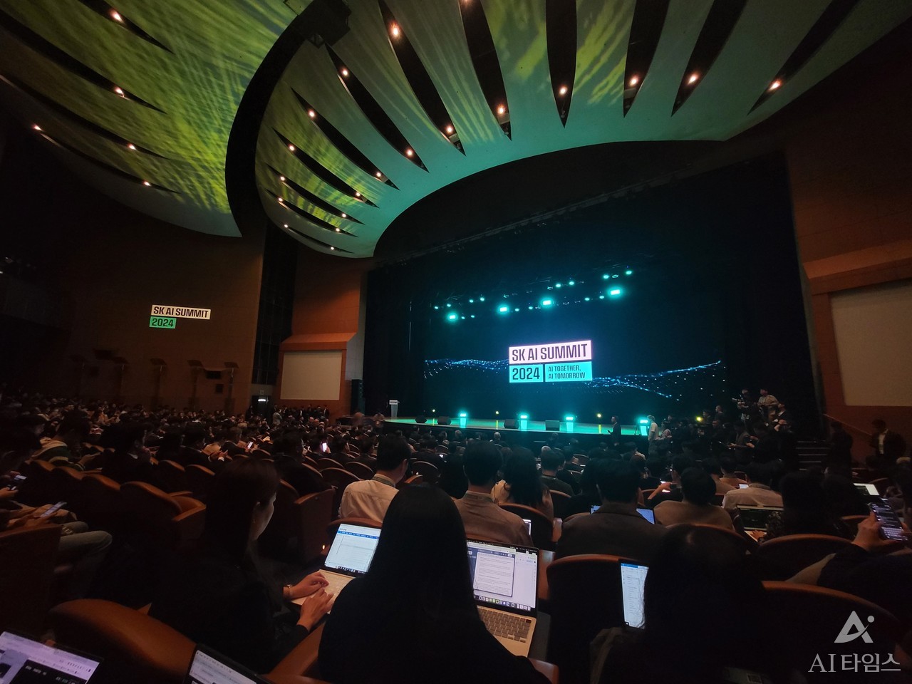 SK "국내 'H100' 2000장에 불과...인프라 구축에 집중할 것"