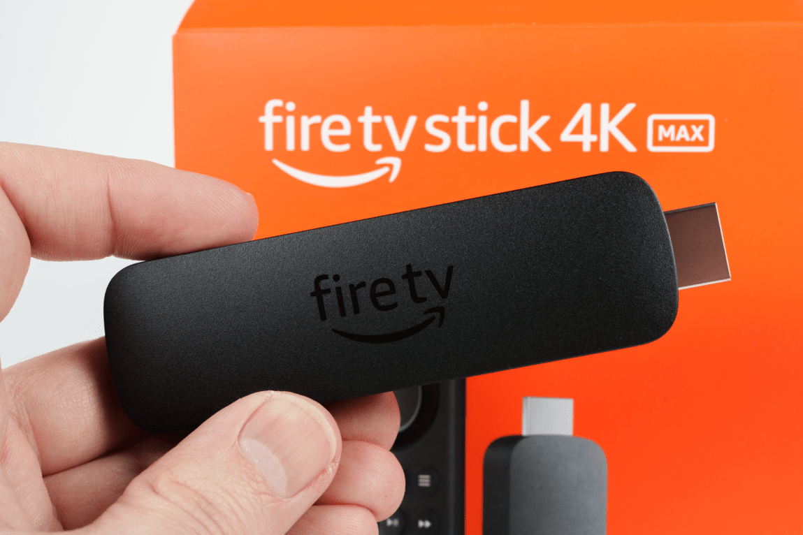 Amazon accelerates on-device AI chip design and plans screenless AI ...